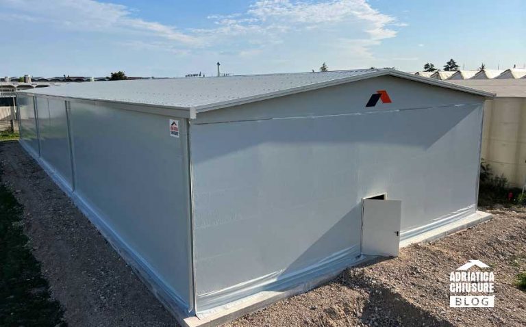 Capannone in PVC con fotovoltaico di Adriatica Chiusure